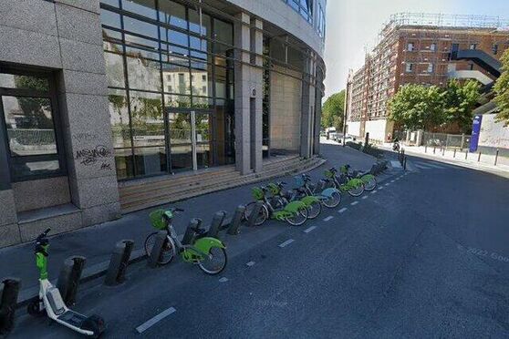 Location parking Métro Corentin Cariou - 30 rue de Cambrai - Paris 19 ...